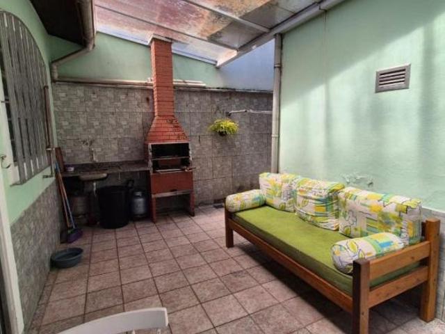 Casa com 3 quartos e área gourmet em Itanhaém