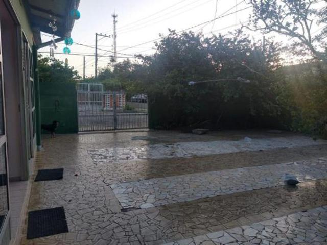Casa com 3 quartos e área gourmet em Itanhaém