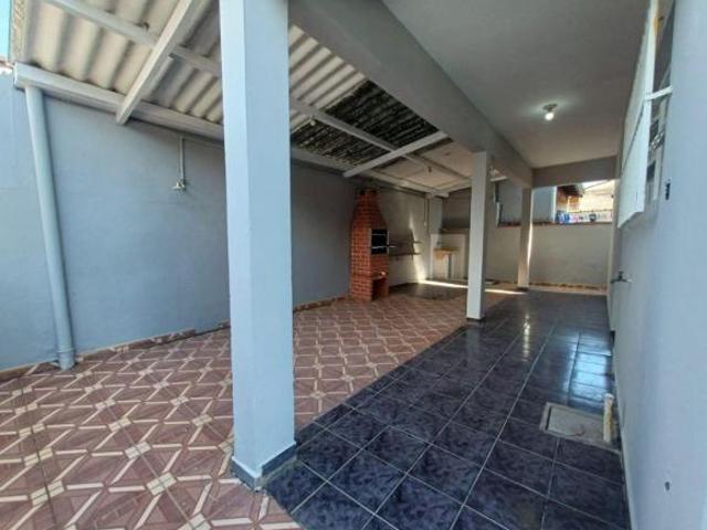 Casa com 3 quartos e área gourmet em Itanhaém