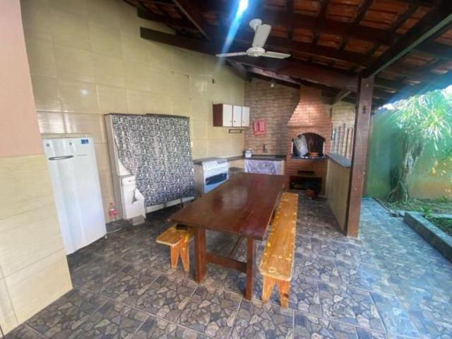 Casa com 3 quartos e área gourmet em Itanhaém