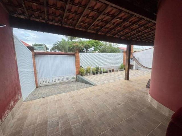 Casa com 3 quartos e área gourmet em Peruíbe