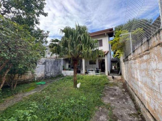 Casa com 3 quartos e área gourmet em Peruíbe R$ 500.000,00