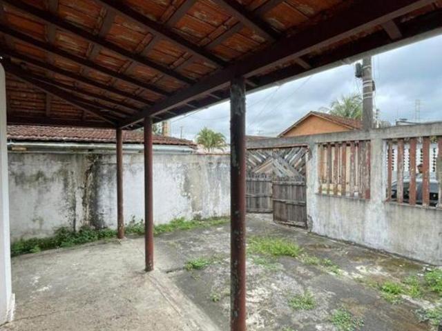 Casa com 3 quartos e edícula em Itanhaém R$ 229.000,00