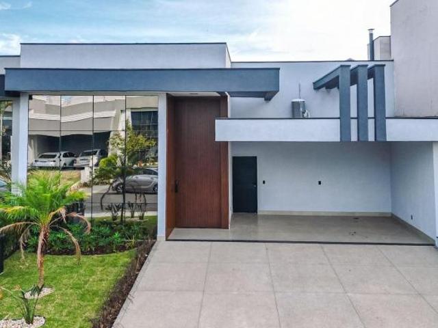 Casa com 3 quartos e escritório à venda, 200 m² por R$ 2.490.000 Condomínio Dona Lucilla Indaiat