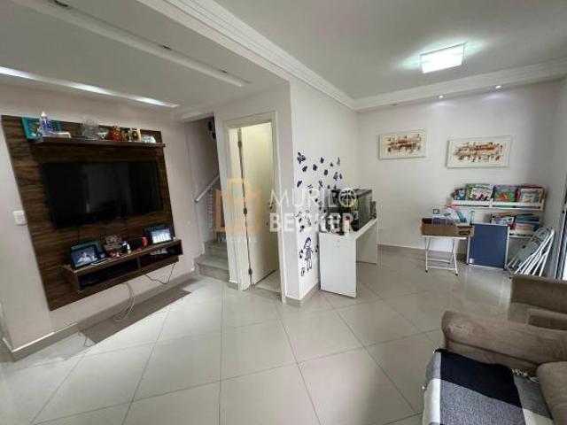 Casa com 3 quartos e Escritório para venda no Condomínio Residence Club