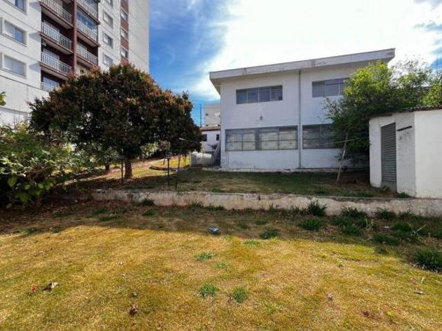 Casa com 3 quartos e espaço de quintal maravilhoso
