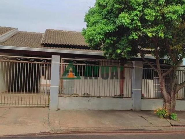 Casa com 3 quartos e excelente localização em Rolândia