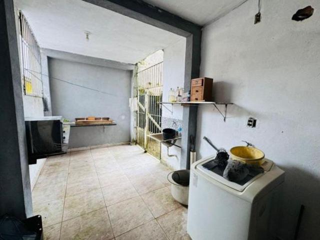 Casa com 3 quartos e jardim em Itanhaém