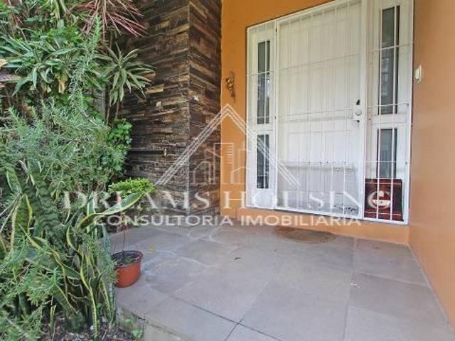 Casa com 3 quartos e Piscina no Jardim Botânico