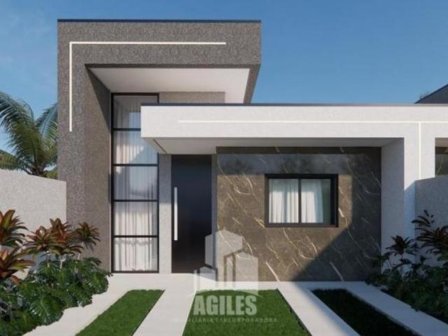 Casa com 3 quartos e piscina no litoral