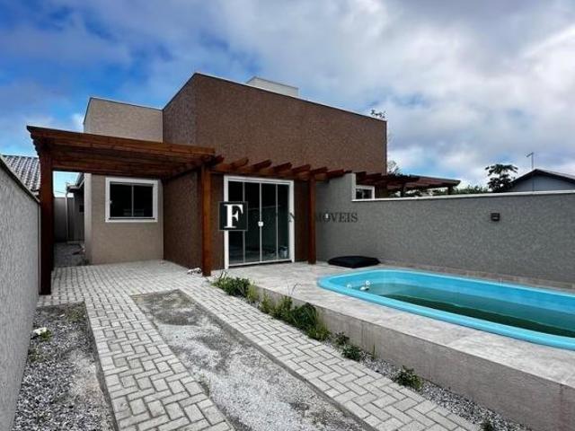Casa com 3 quartos e Piscina em Matinhos