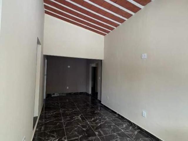 Casa com 3 Quartos e Ponto Comercial em Excelente Localização no Centro da Cidade