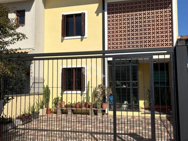 Casa com 3 quartos e suíte