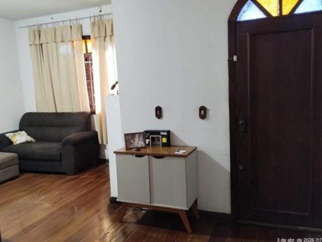 Casa com 3 Quartos e Suíte no Centro de Matozinhos! Conforto e Localização Perfeita