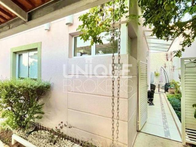 Casa com 3 quartos e suíte no condomínio Bella Colônia em Jundiaí