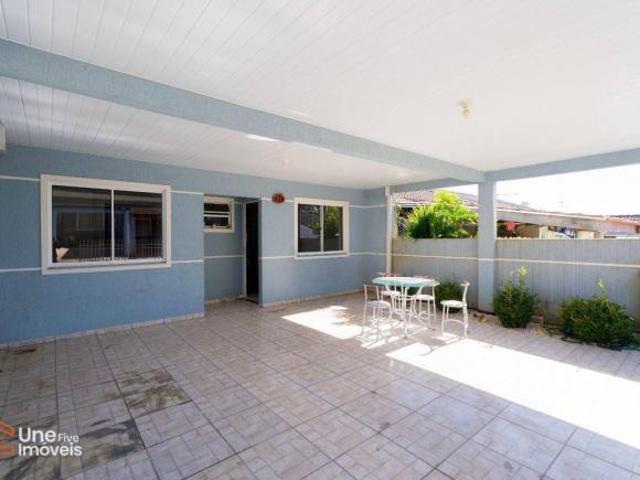 CASA COM 3 QUARTOS EM CONDOMINIO