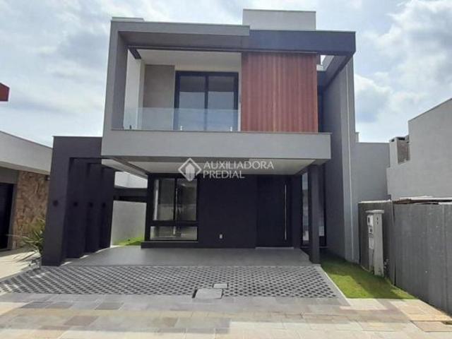 Casa com 3 quartos em condomínio Central Square em Gravataí