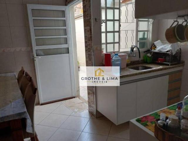 Casa com 3 quartos em ótima localização