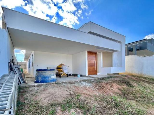 Casa com 3 quartos em Lagoa Santa, 360 m² à venda
