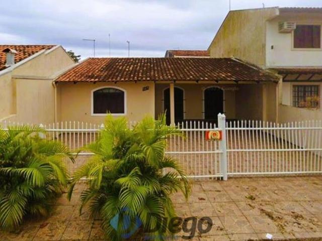 Casa com 3 quartos em Matinhos a 50 metros do mar