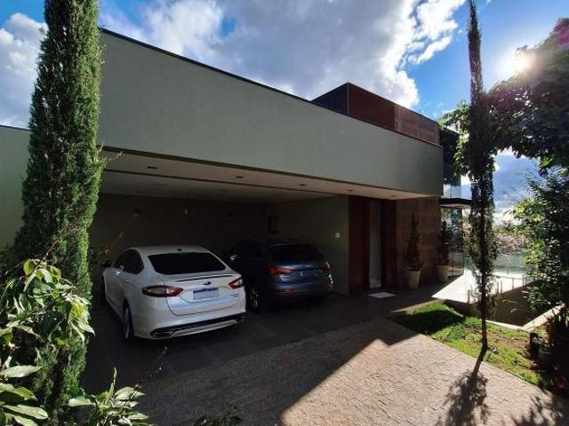 Casa com 3 quartos em Parque da Fazenda, 1600 m² de terreno para venda