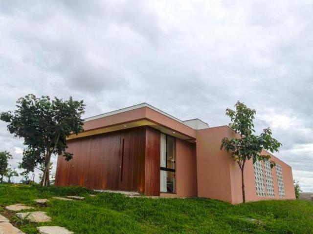 Casa com 3 quartos em terreno de 2700 m² à venda no Solar da Serra