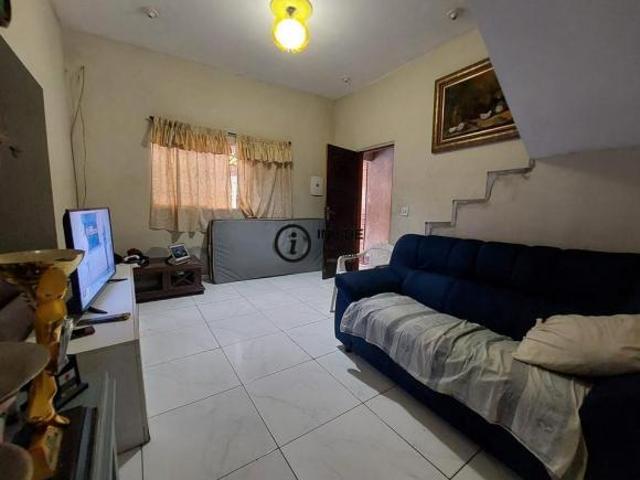 Casa com 3 quartos em Vicente de Carvalho