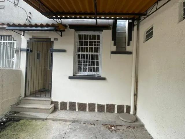 Casa com 3 quartos, espaço gourmet com churrasqueira, Bairro São Geraldo
