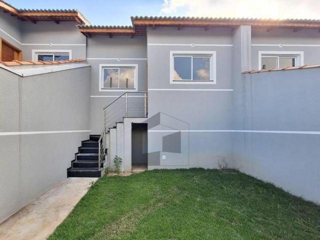 Casa à venda no Jardim das Flores em Suzano com 3 quartos e área gourmet com churrasqueira