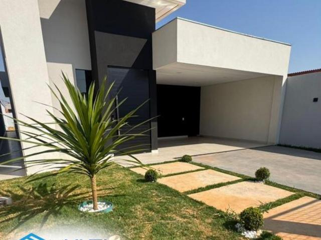 Casa com 3 quartos Ótima localização Aceita proposta de permuta