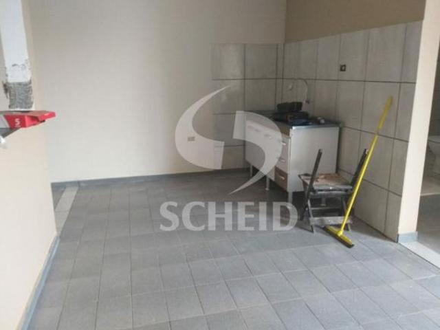 Casa com 3 quartos mais Galpão em terreno amplo à Venda Jardim Santa Terezinha