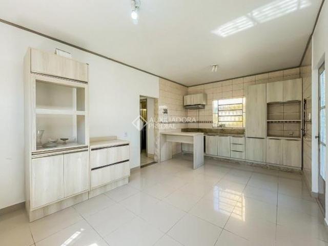 Casa com 3 quartos no bairro Cavalhada