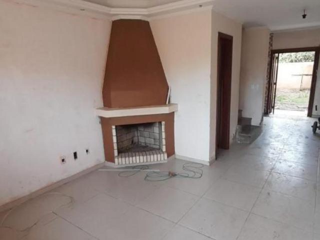 Casa com 3 quartos no bairro Guarujá