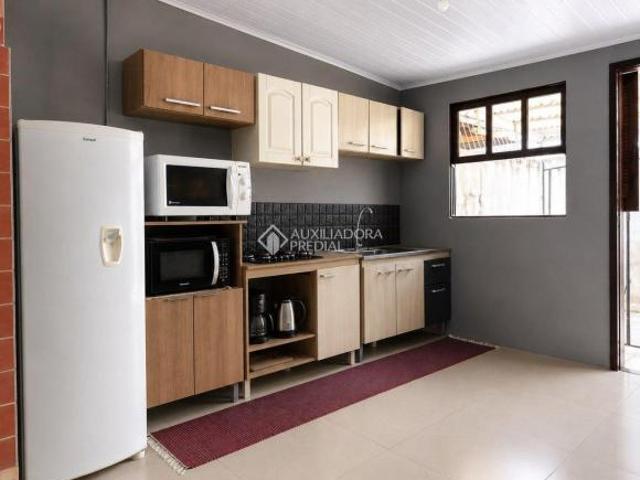 Casa com 3 quartos no bairro Hípica