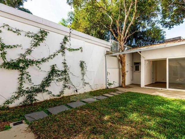 Casa com 3 quartos no Jardim Europa