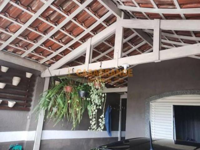 Casa com 3 quartos no Jardim Santa Inês I