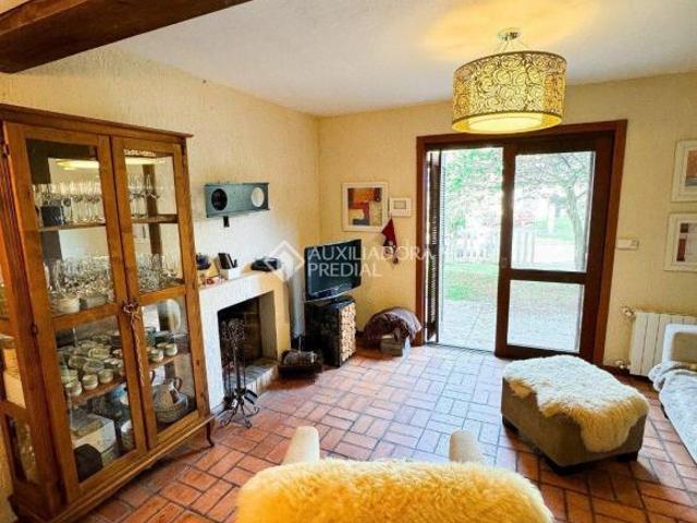 Casa com 3 quartos no Laje de Pedra