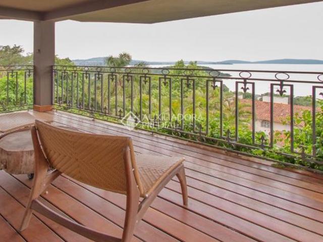 Casa com 3 quartos no Sétimo Céu