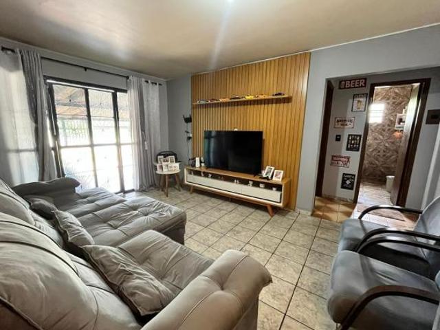 Casa com 3 quartos no Setor Santo Hilário Casa de Rua com 3 Quarto s por R$ 400000.00 no setor Sant