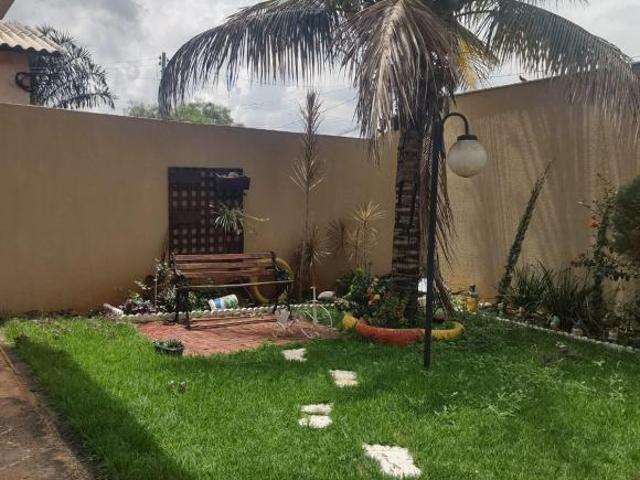 Casa com 3 quartos no Setor Residencial Portinari Casa de Rua com 4 Quarto s por R$ 450000.00 no se