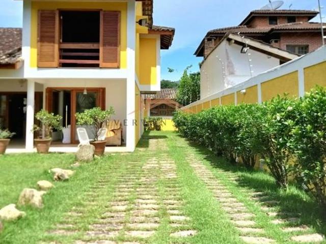Casa com 3 quartos na praia de Juquehy com ótima localização