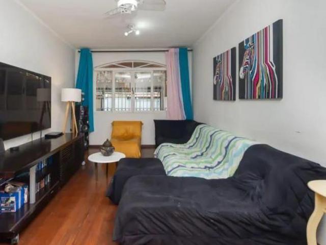 Casa com 3 quartos na Vila Marari Zona Sul