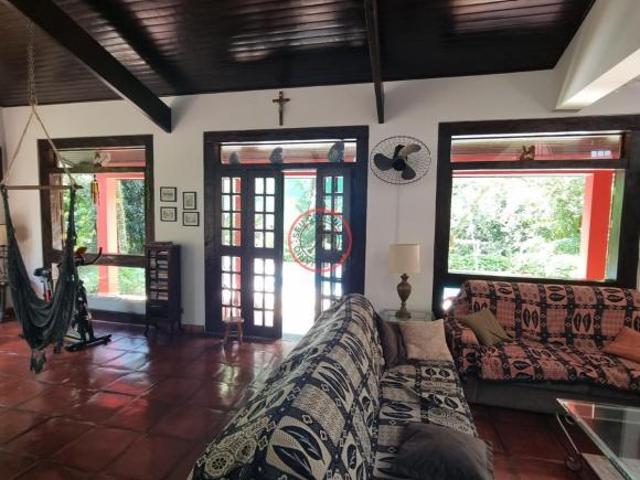 CASA COM 3 QUARTOS, SALA ESTAR,SALA DE JANTAR, PISCINA, LAVANDERIA, ACESSO AO RIO,BANHEIROS, LA