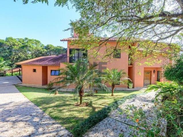 Casa com 3 quartos, sendo 3 suìtes à venda Granja Viana Carapicuíba/SP