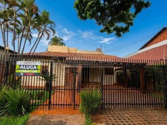 Casa com 3 quartos sendo 3 suítes no Jardim Tropical em Dourados/MS