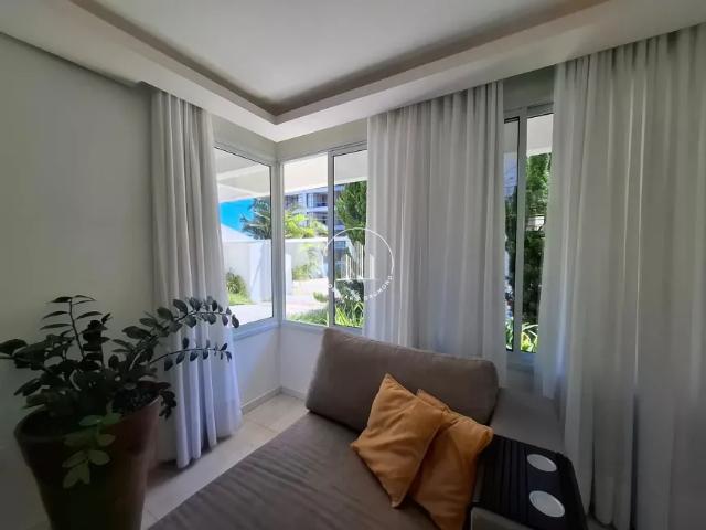 Casa com 3 quartos sendo 1 súite e piscina em Coqueiros CEN