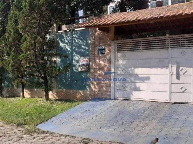 Casa com 3 quartos sendo 1 suíte à venda na Granja Viana