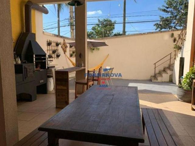 Casa com 3 Quartos sendo 1 Suíte à venda na Granja Viana / Cotia SP