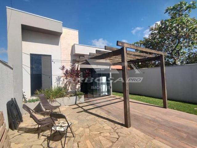 Casa com 3 quartos sendo 1 suite á venda no Portal das Águas Quentes