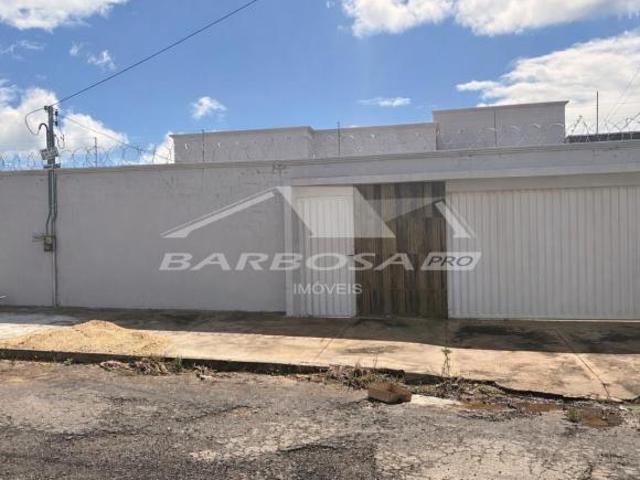 Casa com 3 quartos sendo 1 suite á venda no Recanto de Caldas
